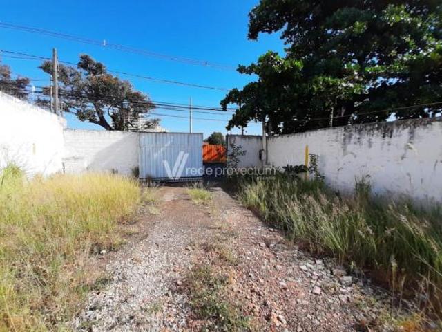 terreno à venda em Jardim Chapadão