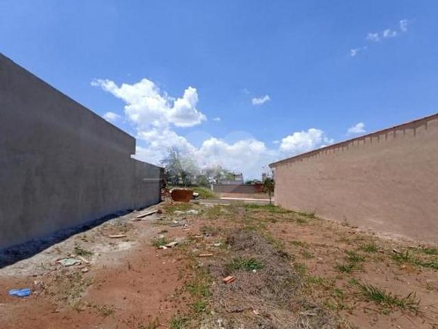 Terreno à venda em Jardim do Bosque, São Carlos