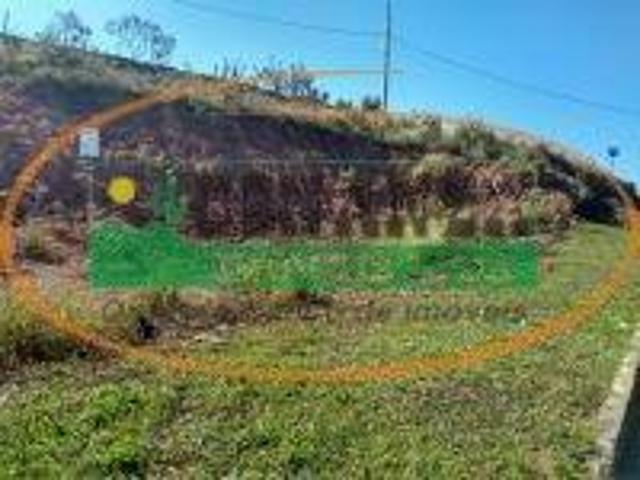 Terreno à venda em Jardim do Sol