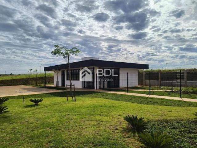 terreno à venda em Jardim Fortaleza