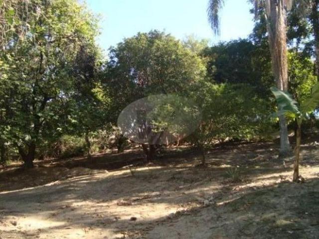 terreno à venda em Jardim Guanabara