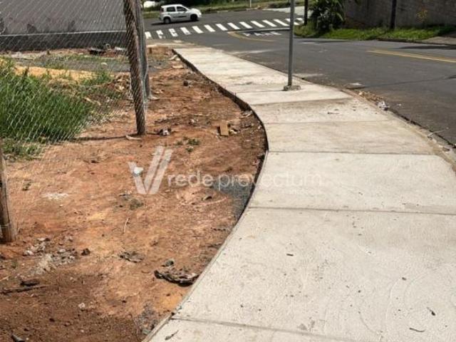 terreno à venda em Jardim Ibirapuera