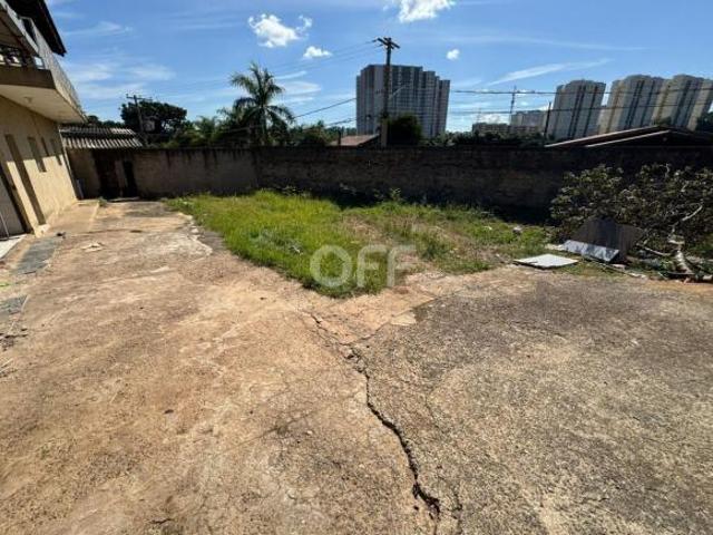 terreno à venda em Jardim Ipaussurama