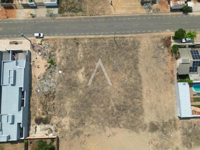 Terreno à venda em Jardim Iporã