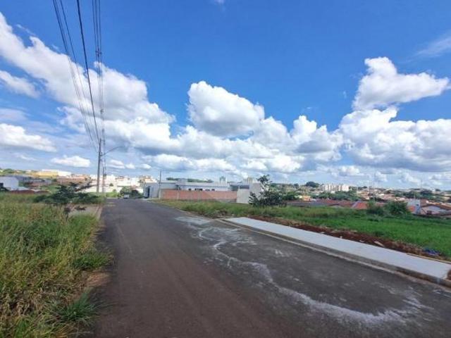 Terreno à venda em Jardim Letícia, São Carlos