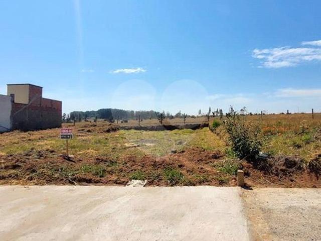 Terreno à venda em Jardim Letícia, São Carlos