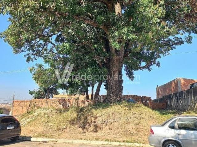terreno à venda em Jardim Lisa