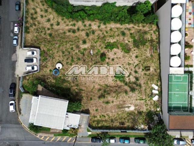 terreno à venda em Jardim Paiquerê