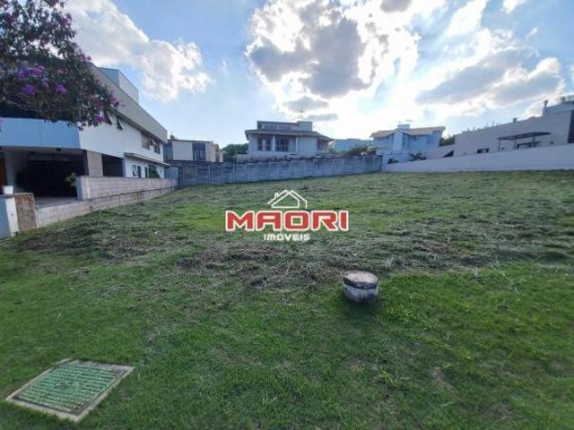terreno à venda em Jardim Paiquerê