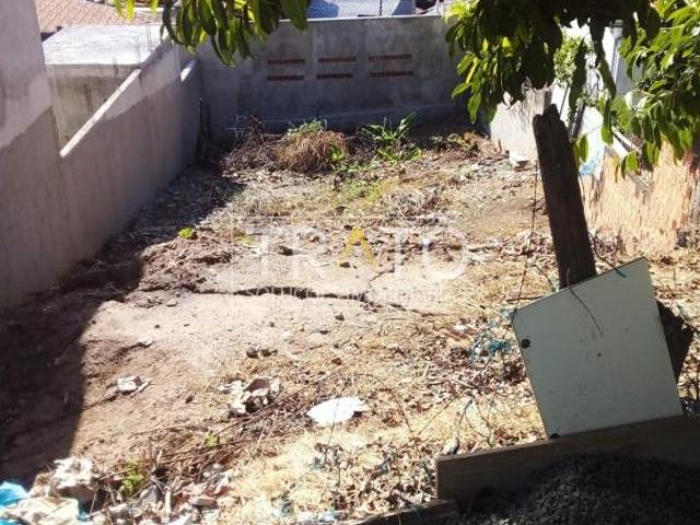 terreno à venda em Jardim Pita