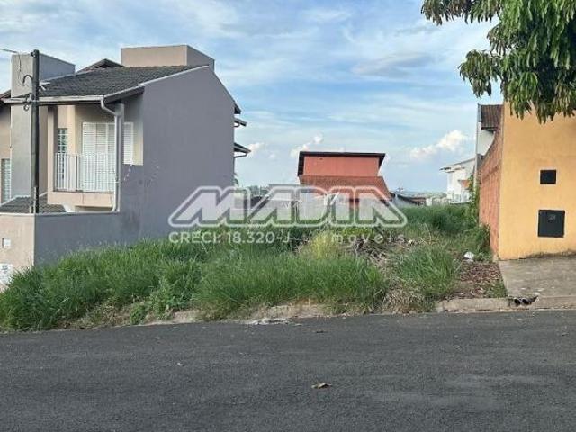 terreno à venda em Jardim Recanto dos Pássaros II