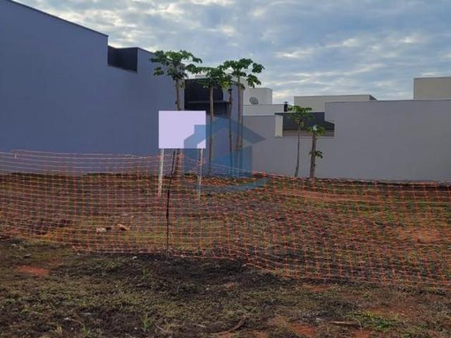 terreno à venda em Jardim Residencial Dona Lucilla