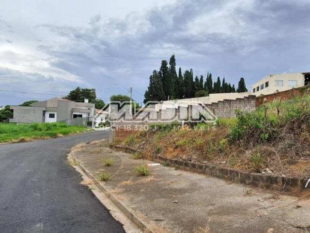 terreno à venda em Jardim São Francisco