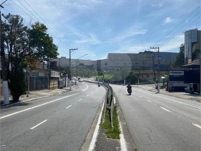 Terreno à venda em Jardim umuarama SP