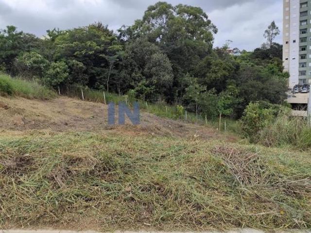 Terreno à venda em Jundiaí SP, Vila M Genoveva, 180,25 m² de área! Aproveite essa oportunidade única