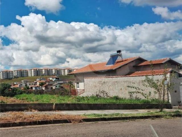 Terreno à venda em Loteamento Residencial Tiradentes