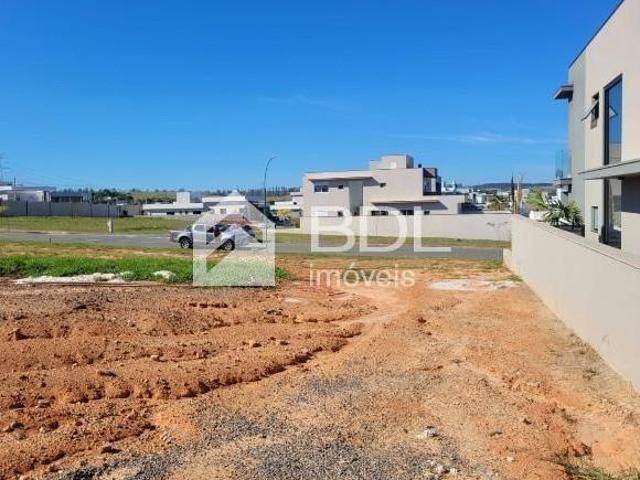 terreno à venda em Loteamento Residencial Arborais