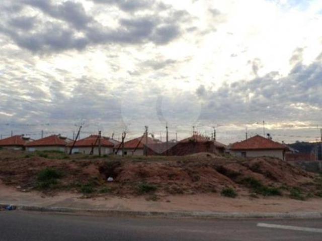 Terreno à venda em Loteamento Residencial Eduardo Abdelnur, São Carlos