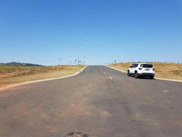 terreno à venda em Loteamento Residencial Entre Verdes Sousas