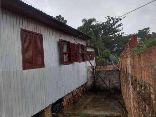 Terreno à venda em Lomba do Pinheiro