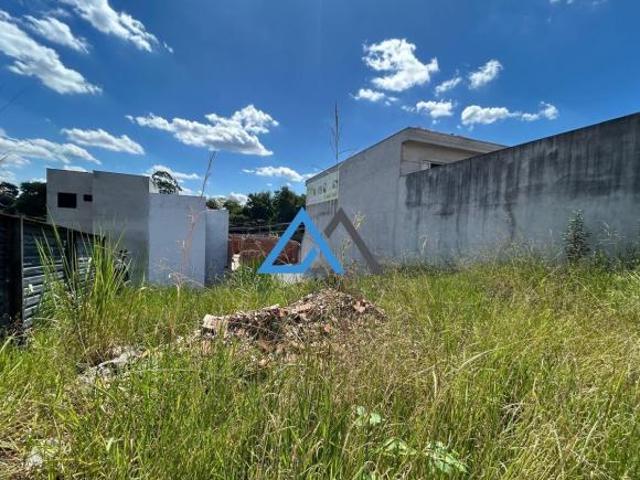 Terreno à Venda em Laranjeiras, Caieiras/SP