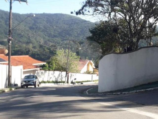 Terreno à venda em Luiz fagundes SP