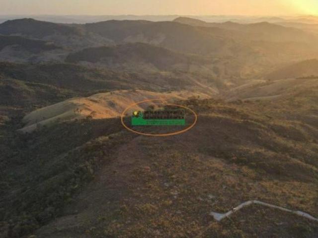 Terreno à venda em Moeda