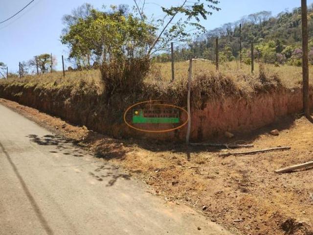 Terreno à venda em Moeda