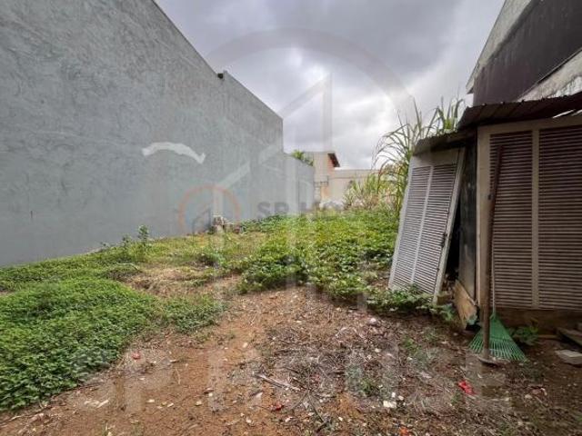 Terreno à Venda em Moema, 300m²