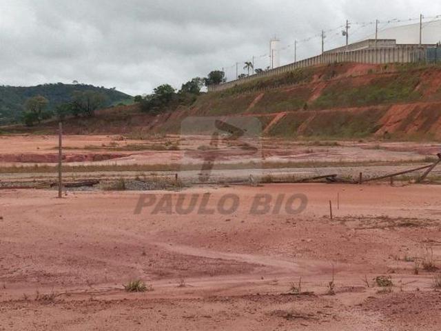 Terreno à venda em Mato Dentro