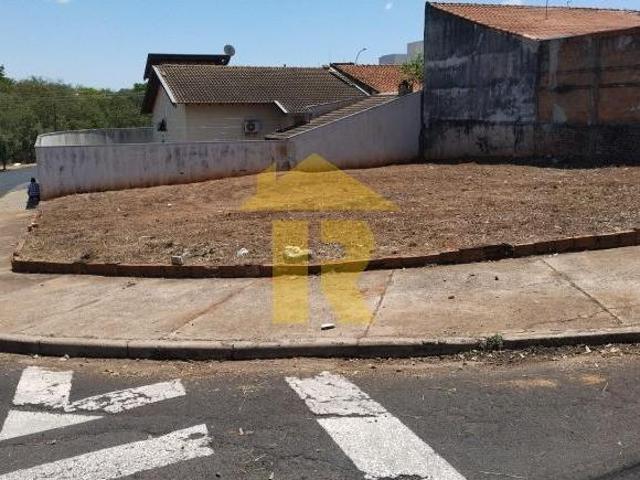 Terreno à venda em Mirassol SP, Residencial Regissol I com 282,00 m² de área!