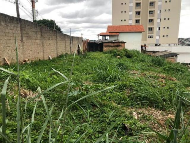 Terreno à venda em Nova Esperança