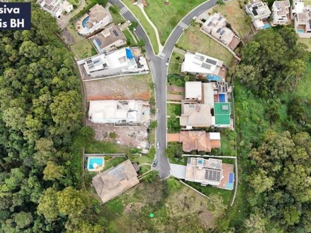 Terreno à venda em Nova Lima