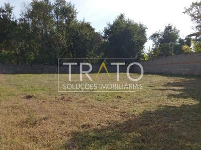 terreno à venda em Núcleo Urbano Bom Jardim