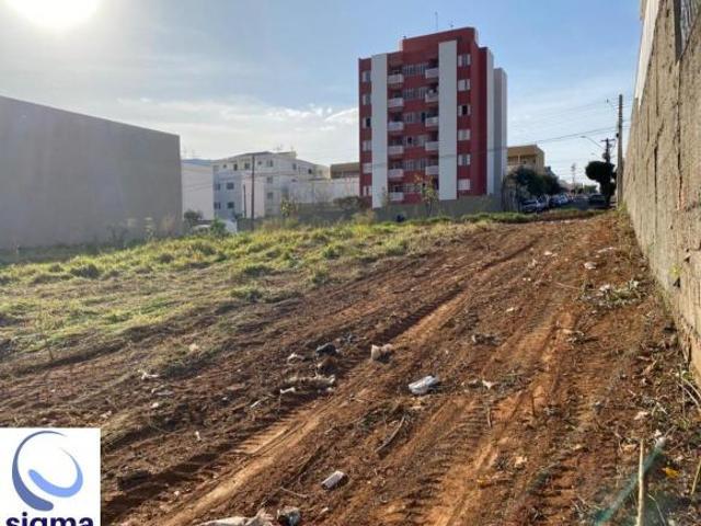 Terreno à venda em São Carlos SP, bairro Tijuco Preto, com área de 1.638,39 m². Aproveite esta oport