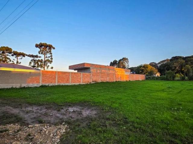 Terreno à Venda em São José dos Pinhais