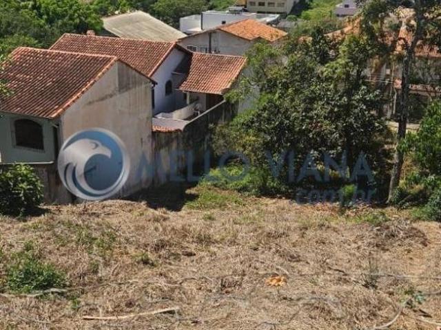 Terreno à venda em São Lourenço MG, bairro Solar dos Lagos, com 420m² de área. Aproveite essa oportu