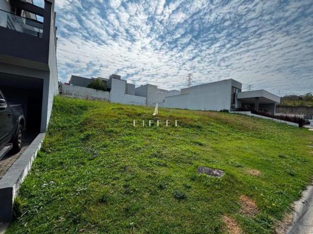 Terreno à venda em Sorocaba, Morros, com 300 m², Condomínio SunLake Residencial