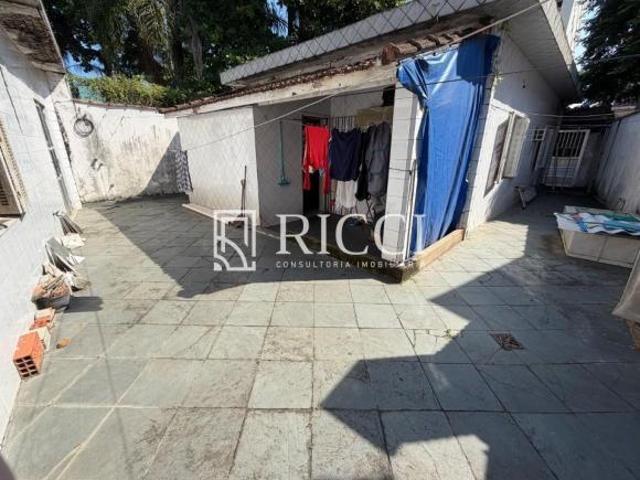 Terreno à venda em Santos SP, na Encruzilhada, com 250m² de área! Confira já essa oportunidade única