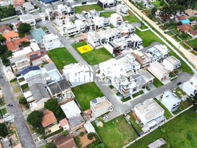 Terreno à venda em Santa Cândida