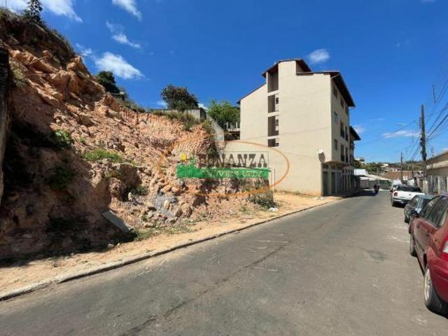 Terreno à venda em Santa Efigênia