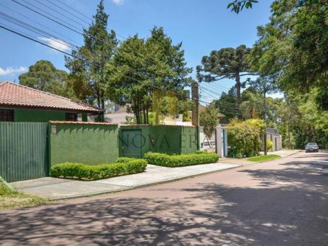 Terreno à Venda em Santa Felicidade | 745,95 m² | Oportunidade