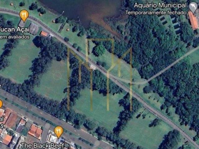 Terreno à venda em Santa Mônica