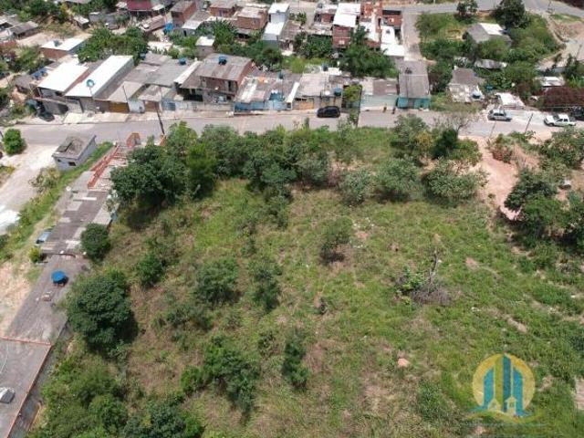 Terreno á Venda em Santana de Parnaíba/ SP
