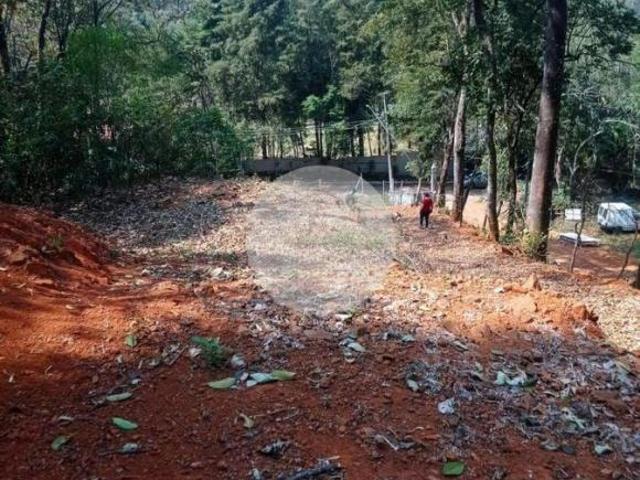 Terreno à venda em Santana de Parnaíba/SP