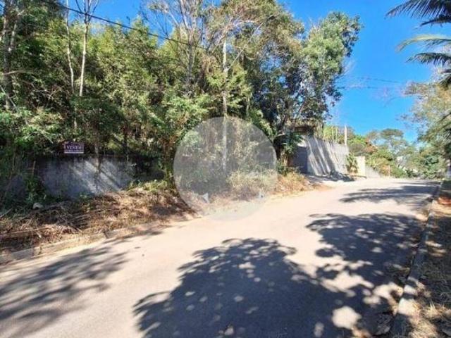 Terreno à venda em Santana de Parnaíba/SP