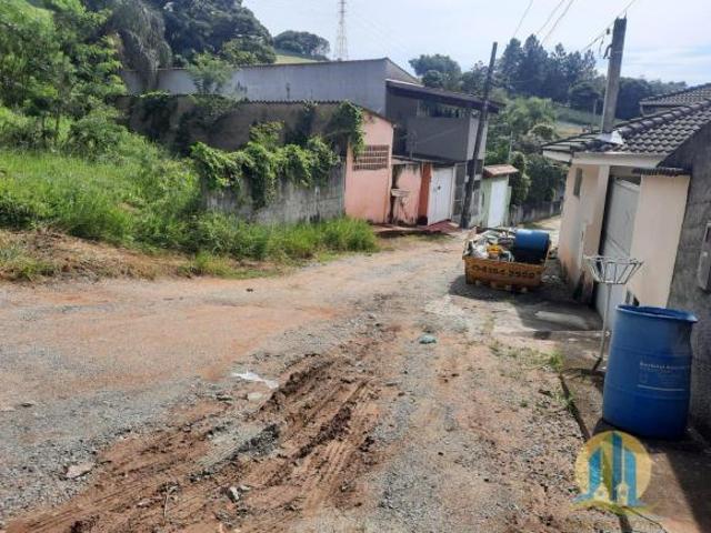 Terreno à venda em Santana de Parnaíba/SP