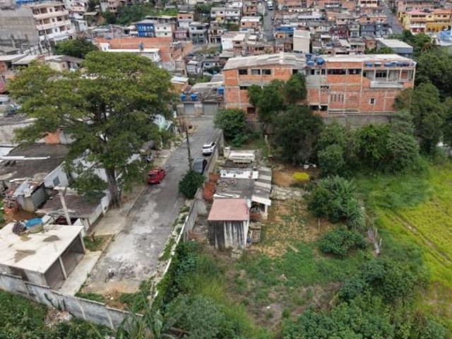 Terreno à venda em Santana do Parnaíba no Jardim Celeste