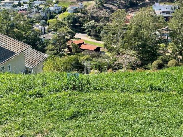 Terreno à venda em Serra dos Lagos