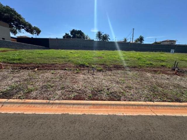 Terreno à venda em Paulínia, Betel, com 370 m², Residencial Porto Ville São Luiz